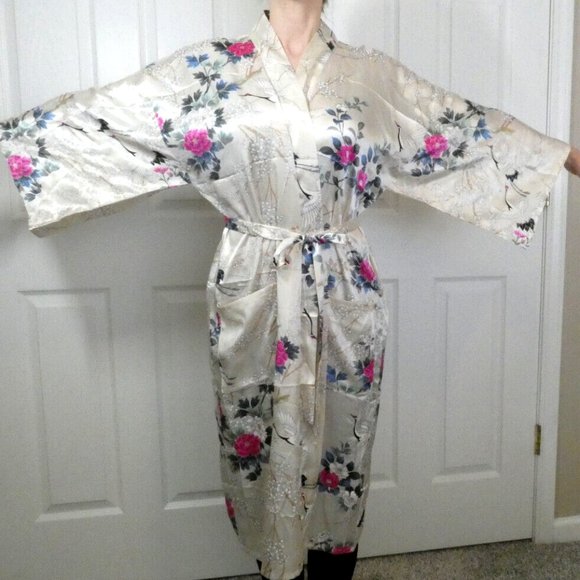 Source Unknown | Intimates & Sleepwear | White Kimono Robe Vintage ...